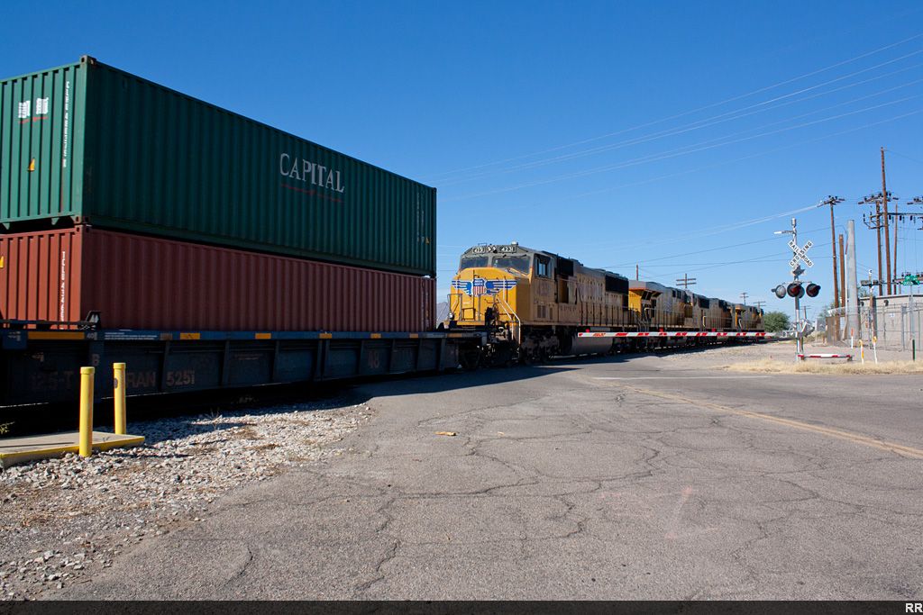 W 5th Street Crossing